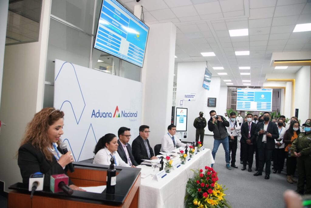 Aduana inaugura “centros de contacto” para fortalecer el comercio exterior – Bolivia Tributaria